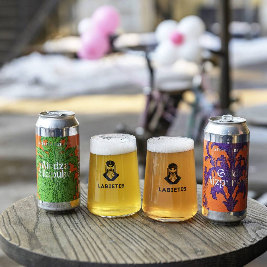 Medus dzirksteņu izlase